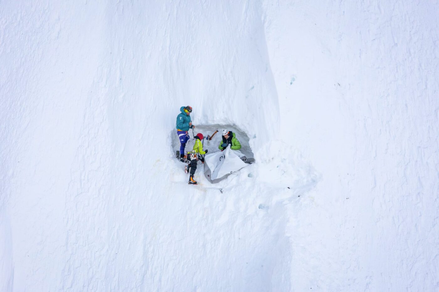 Jannu East : French alpinists Benjamin Védrines, Leo Billon and Nicolas ...